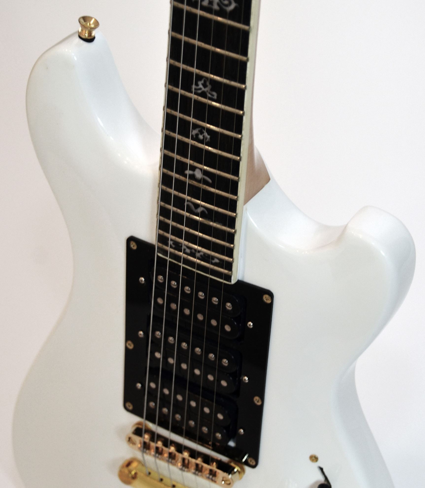 Scarlet Wolph Guitar. PHRED instruments - Shop