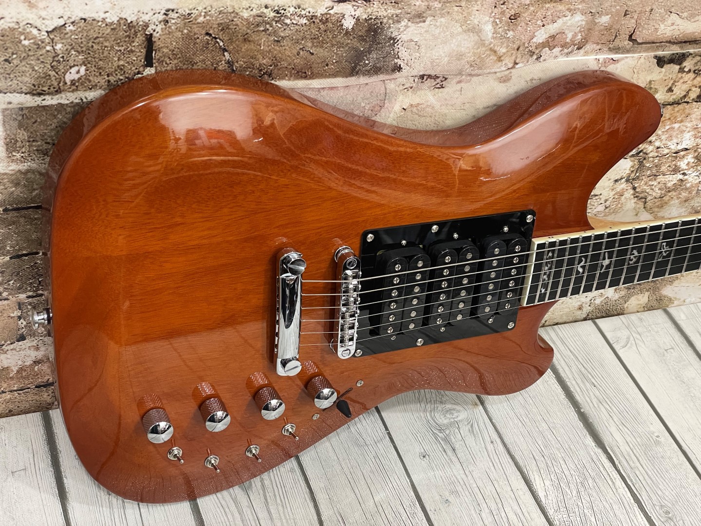 Brown Wolph Guitar. PHRED instruments - Shop