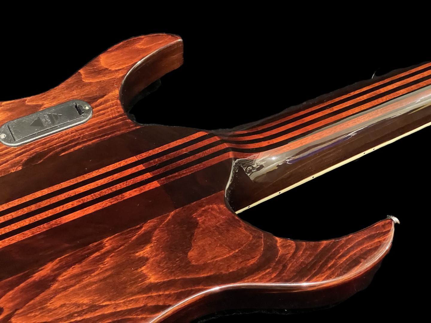 Panda 6-string Short Scale Bass. PHRED instruments - Shop